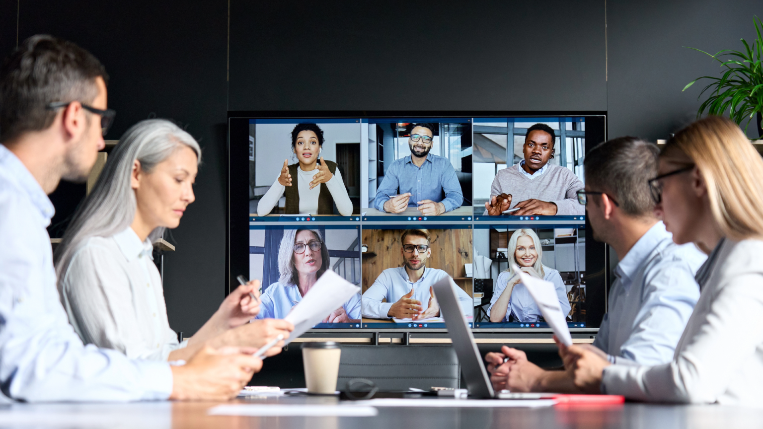 Mastering Online Communication: 7 Essential Strategies for Respectful ...